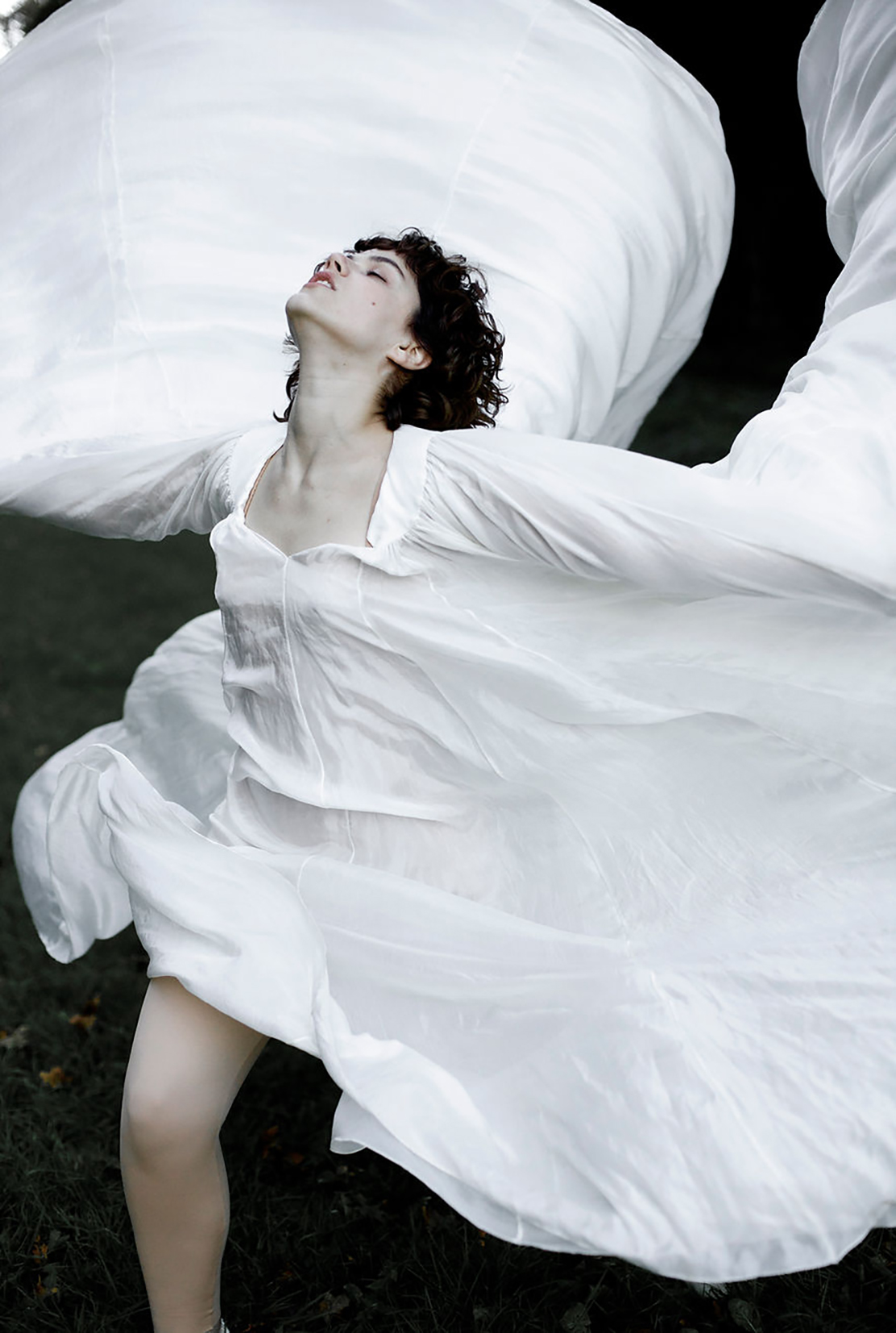5-La-danseuse©Shanna-Besson-Wild-Bunch-Distribution - QE MAGAZINE